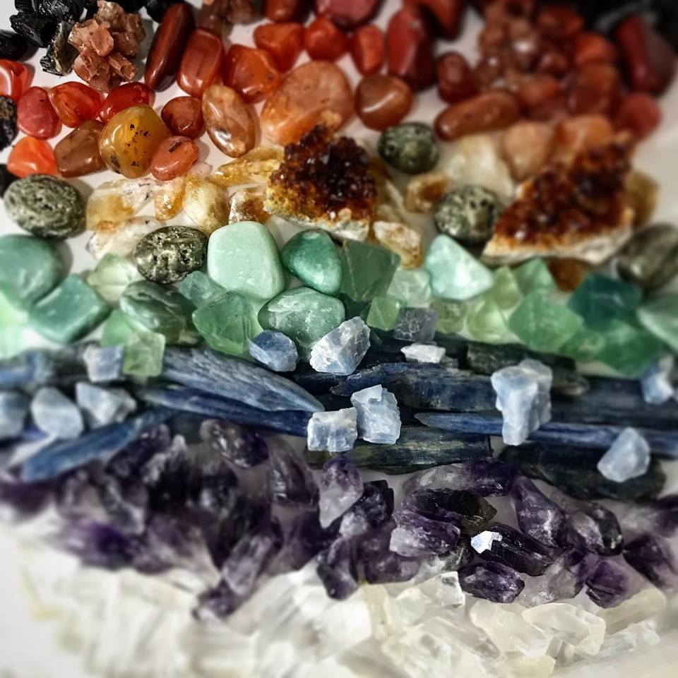 Daily Crystals: A Stone for Each Day of the Week – Happy Soul Online